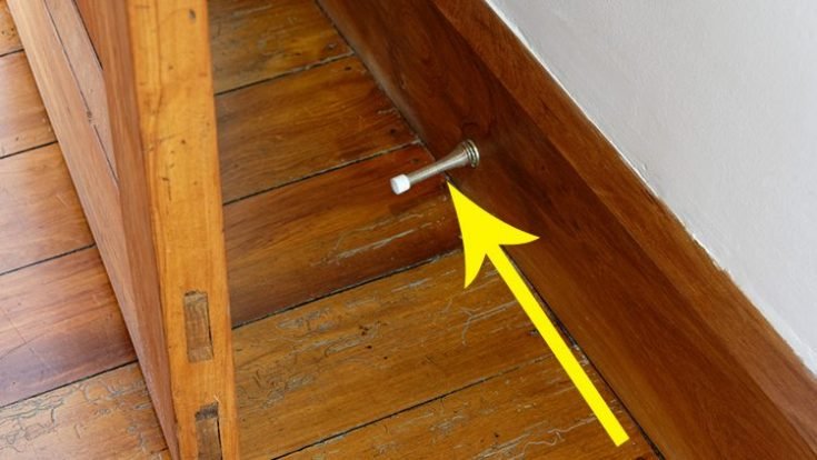 How To Fix Squeaky Door Hinges: #4 DIY Noise Solutions